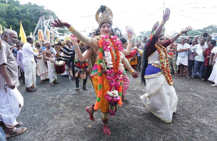 ഓണം വരവറിയിച്ചു; അത്തച്ചമയ ഘോഷയാത്രയുടെ ചിത്രങ്ങൾ-Athachamaya ...
