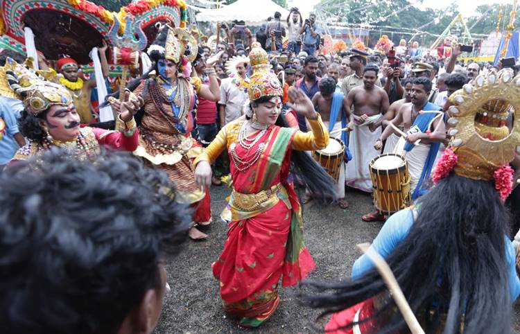 ഓണം വരവറിയിച്ചു; അത്തച്ചമയ ഘോഷയാത്രയുടെ ചിത്രങ്ങൾ-Athachamaya ...